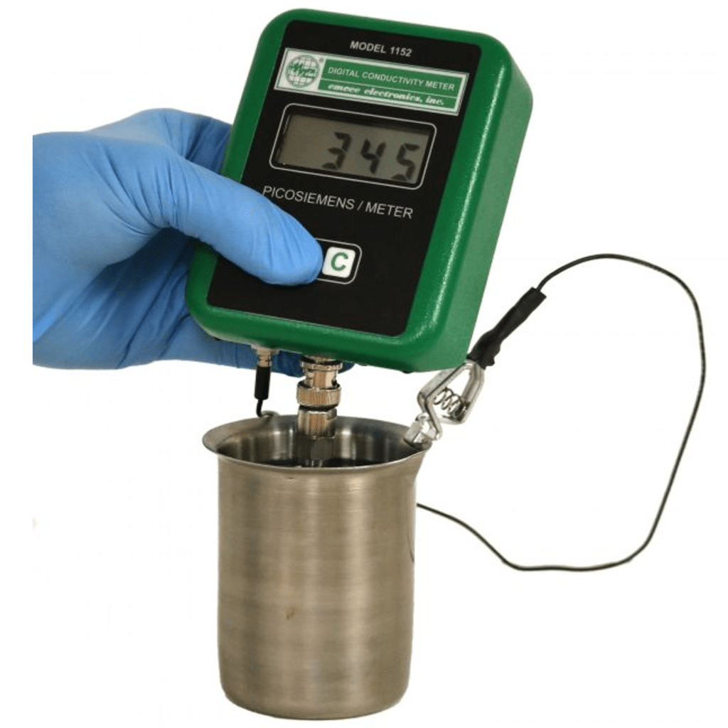 3.5 Litre Fuel Sample Jar & Wire Cage - Heliport Supplies